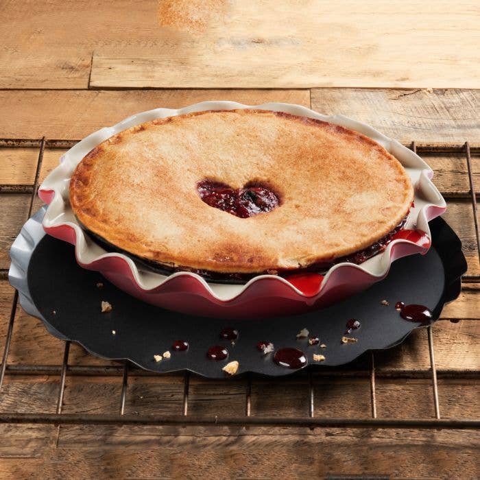 Mrs. Anderson's Baking Pie Drip Catcher | HIC Kitchen – English Country ...